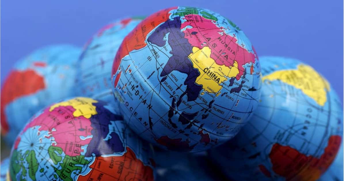 Hacia un posicionamiento en el contexto mundial, regional y nacional ...